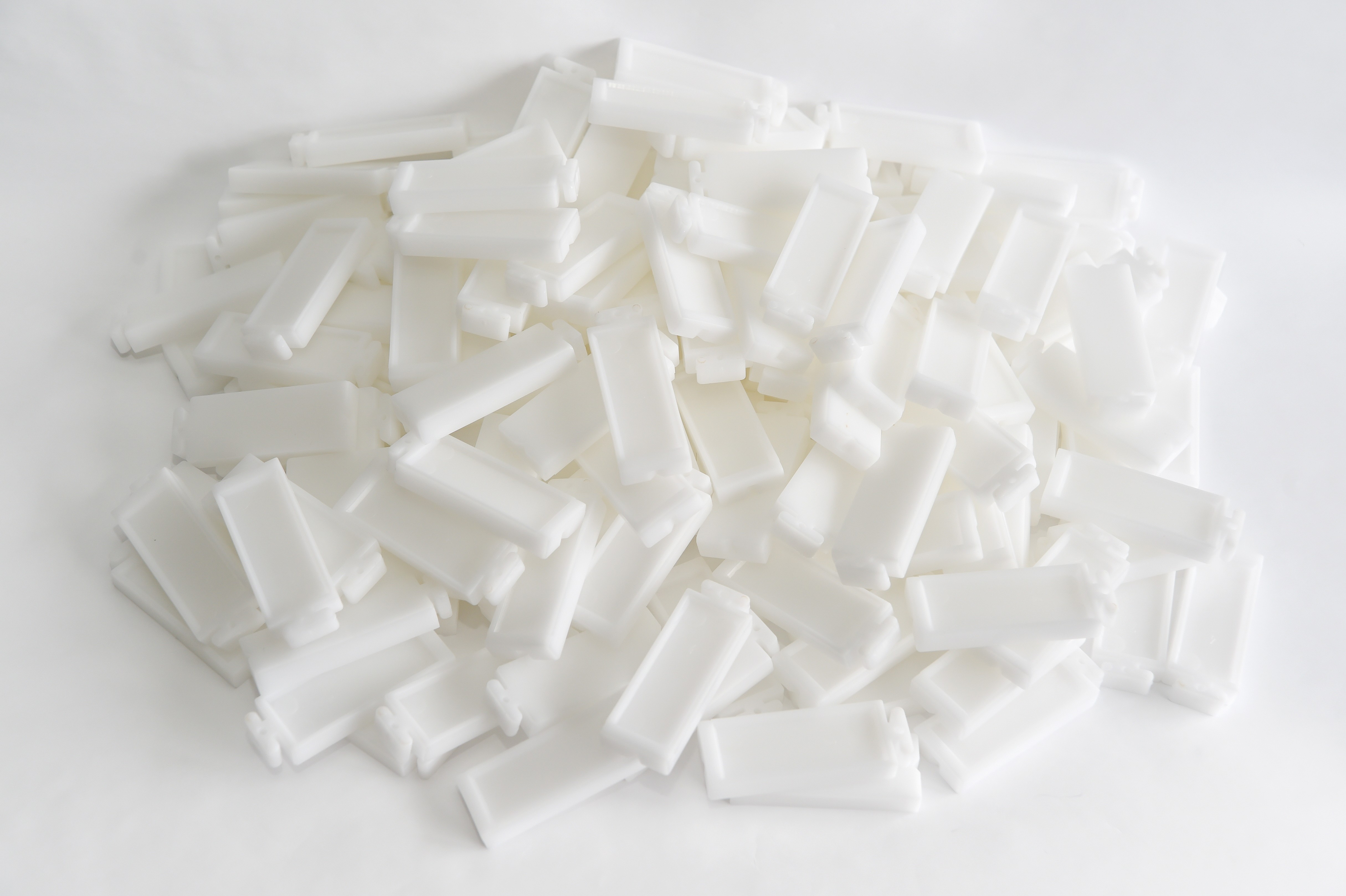 ZEISER Quadrant Plates - White (Pk 200)