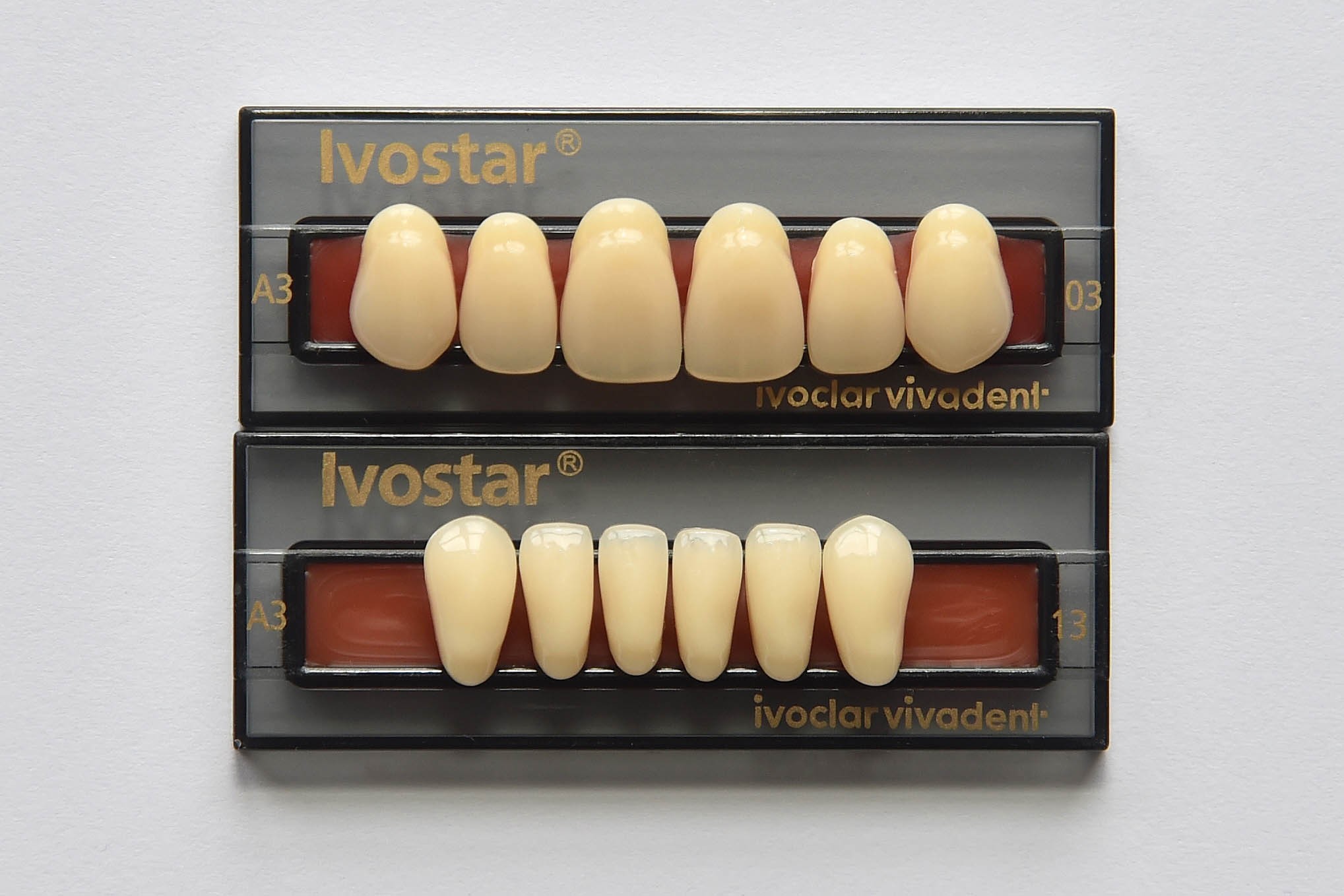 1 x 6 Ivostar - Upper Anterior - Mould 34, Shade B2 - Teeth - Catalogue