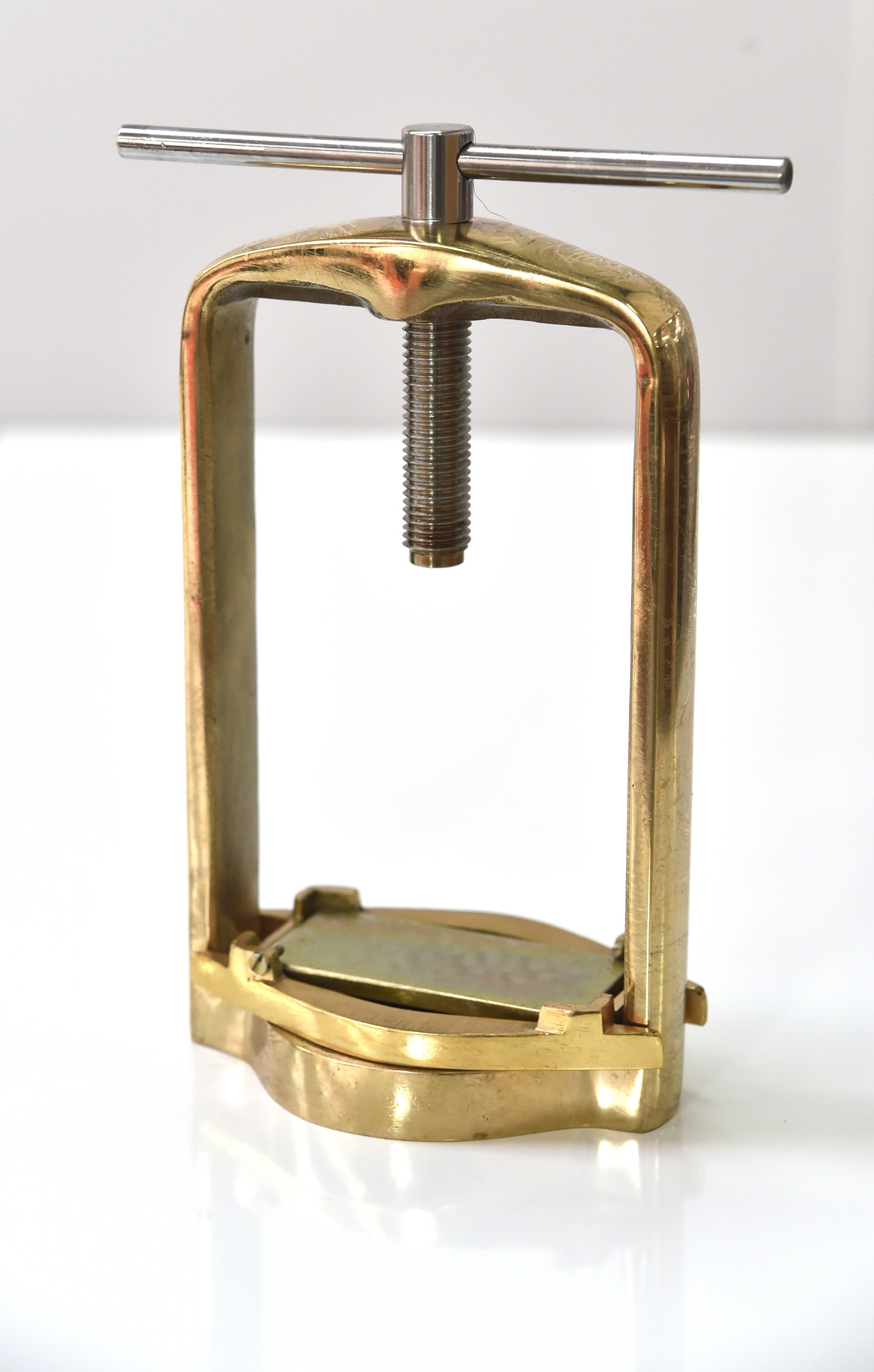 Bracon Mortimer Style Brass Denture Clamp - 2 Flask