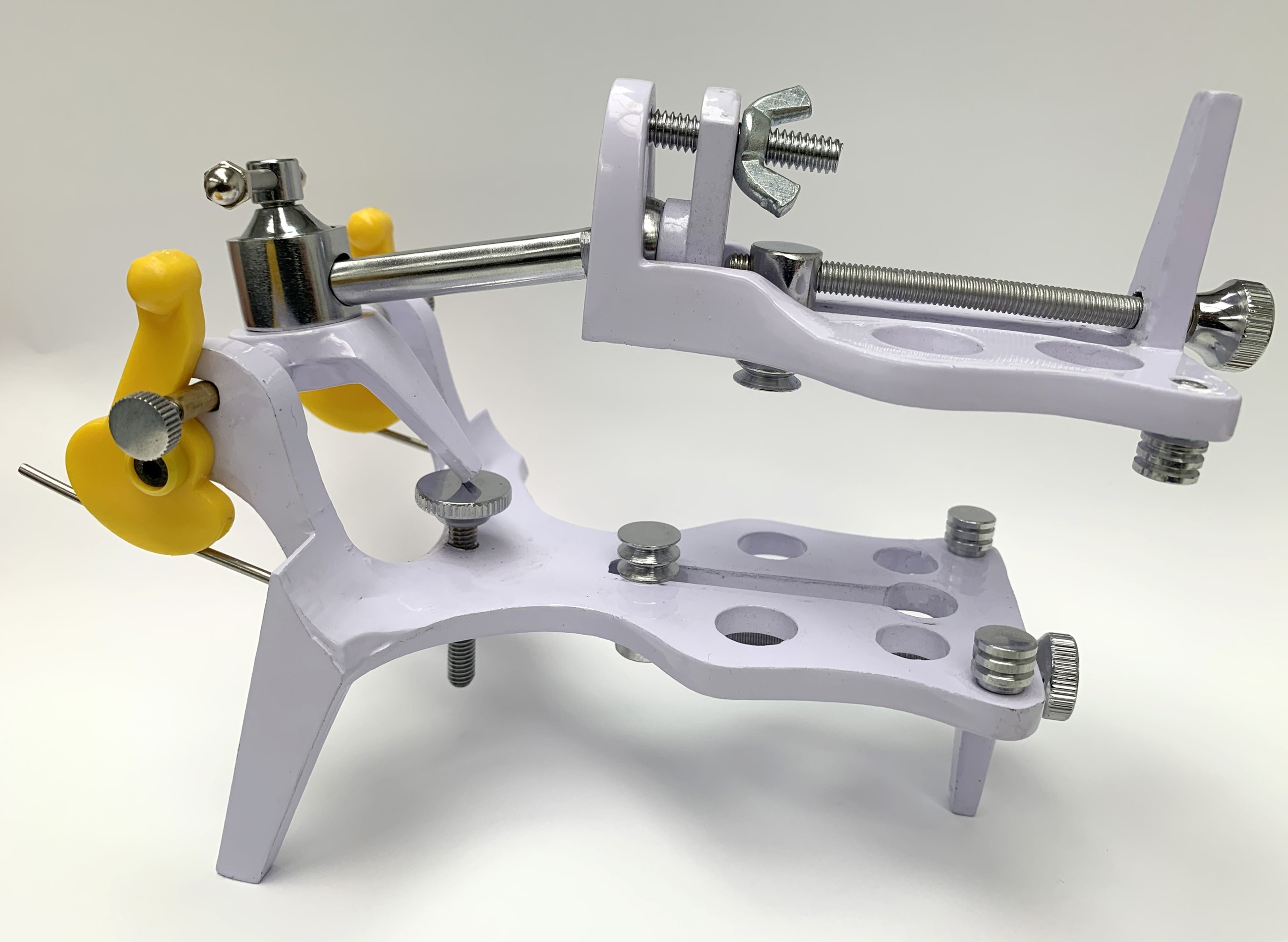 Gnathus-style Orthoflex Articulator
